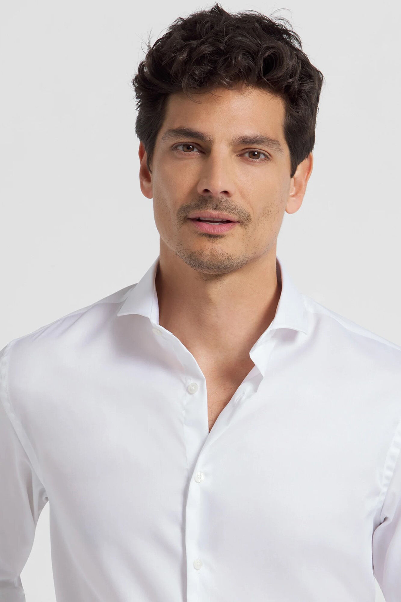 Camisa vestir puño simple easy iron | Chemises pour homme | Cortefiel