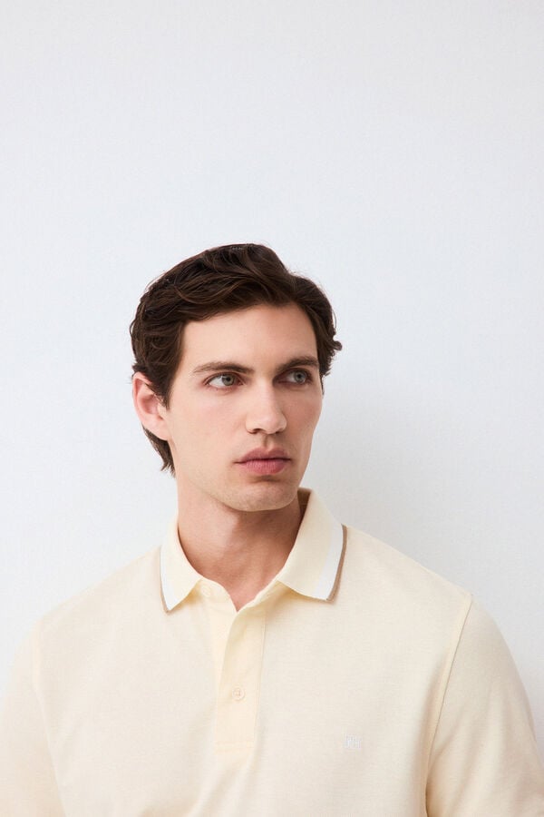 Polo com gola decorativa | Cortefiel