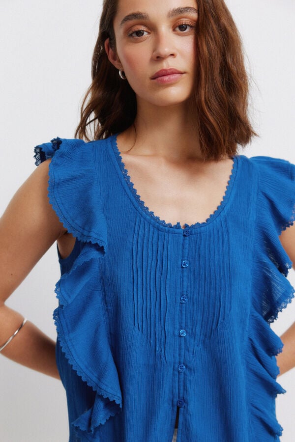 Blusa com folhos romântica | Blusas e Camisas para Mulher | Cortefiel