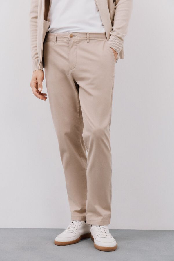 Cardigan and pants set | Cortefiel