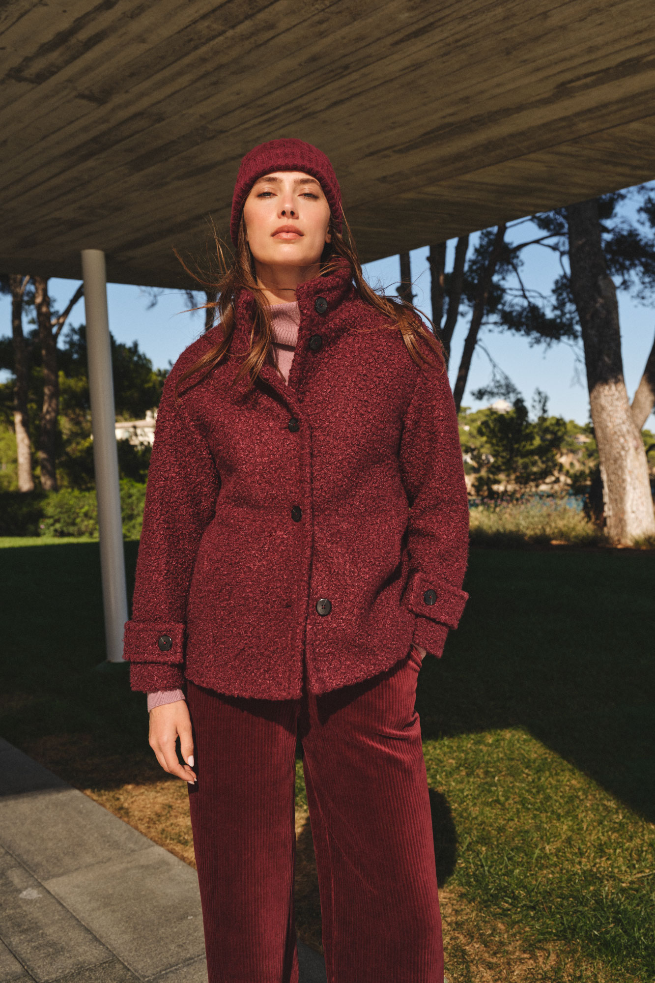 Short soft fabric coat | Women's coats and parkas | Cortefiel