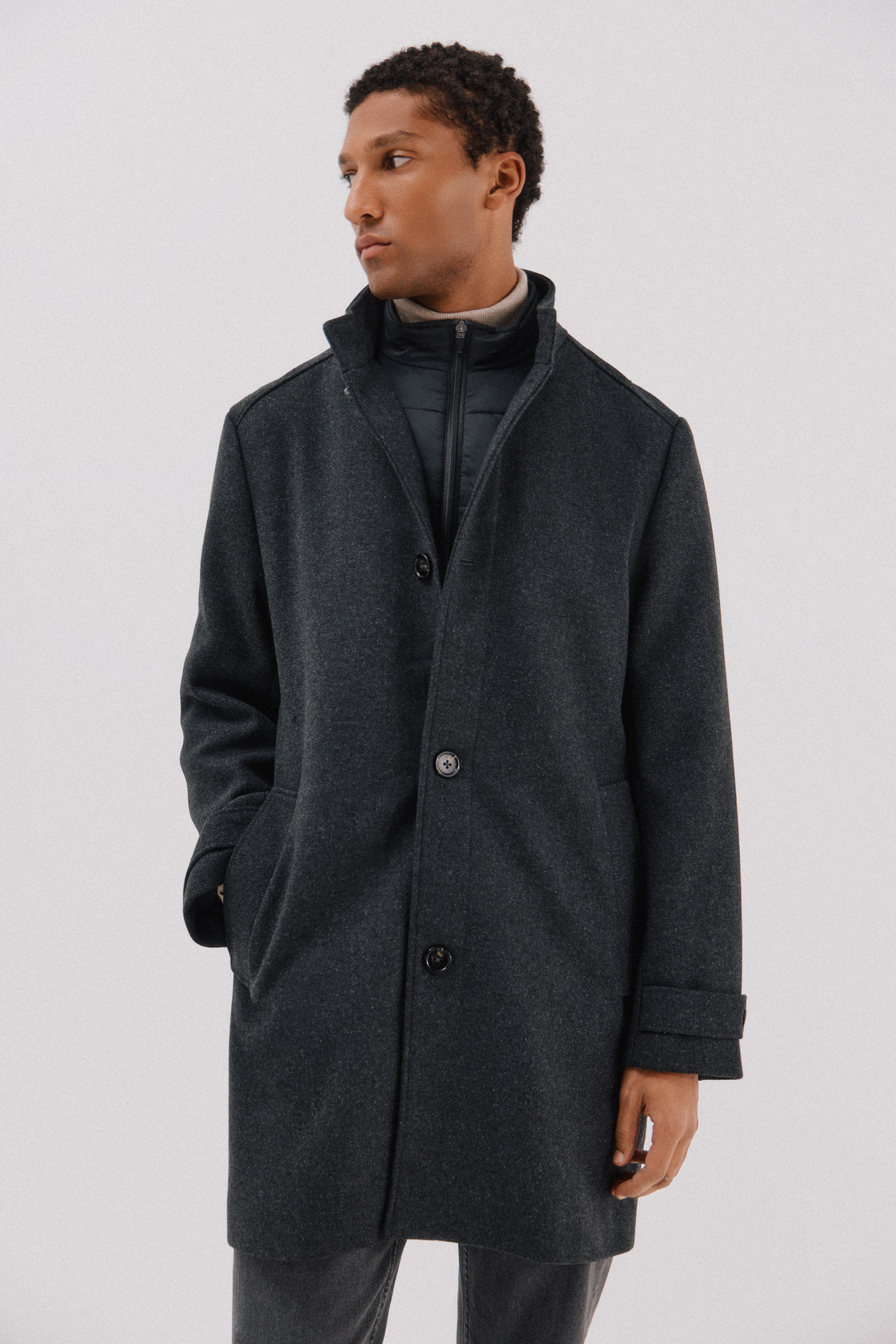 Coat with structured stand-up collar | Men's coats | Cortefiel