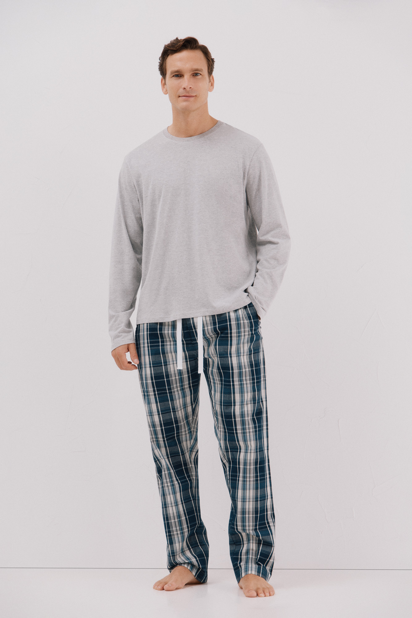 Conjunto de pijama malha e tecido | Pijamas para Homem | Cortefiel