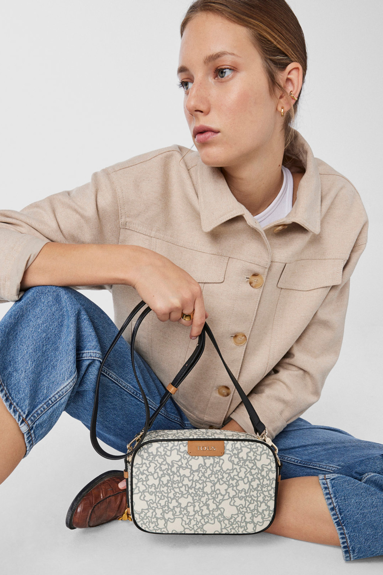 Beige Kaos Mini crossbody bag | Women's bags | Cortefiel