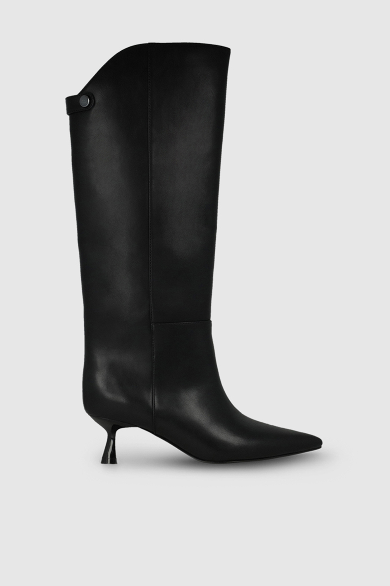 Botas altas com cano largo | Botas para Mulher | Cortefiel