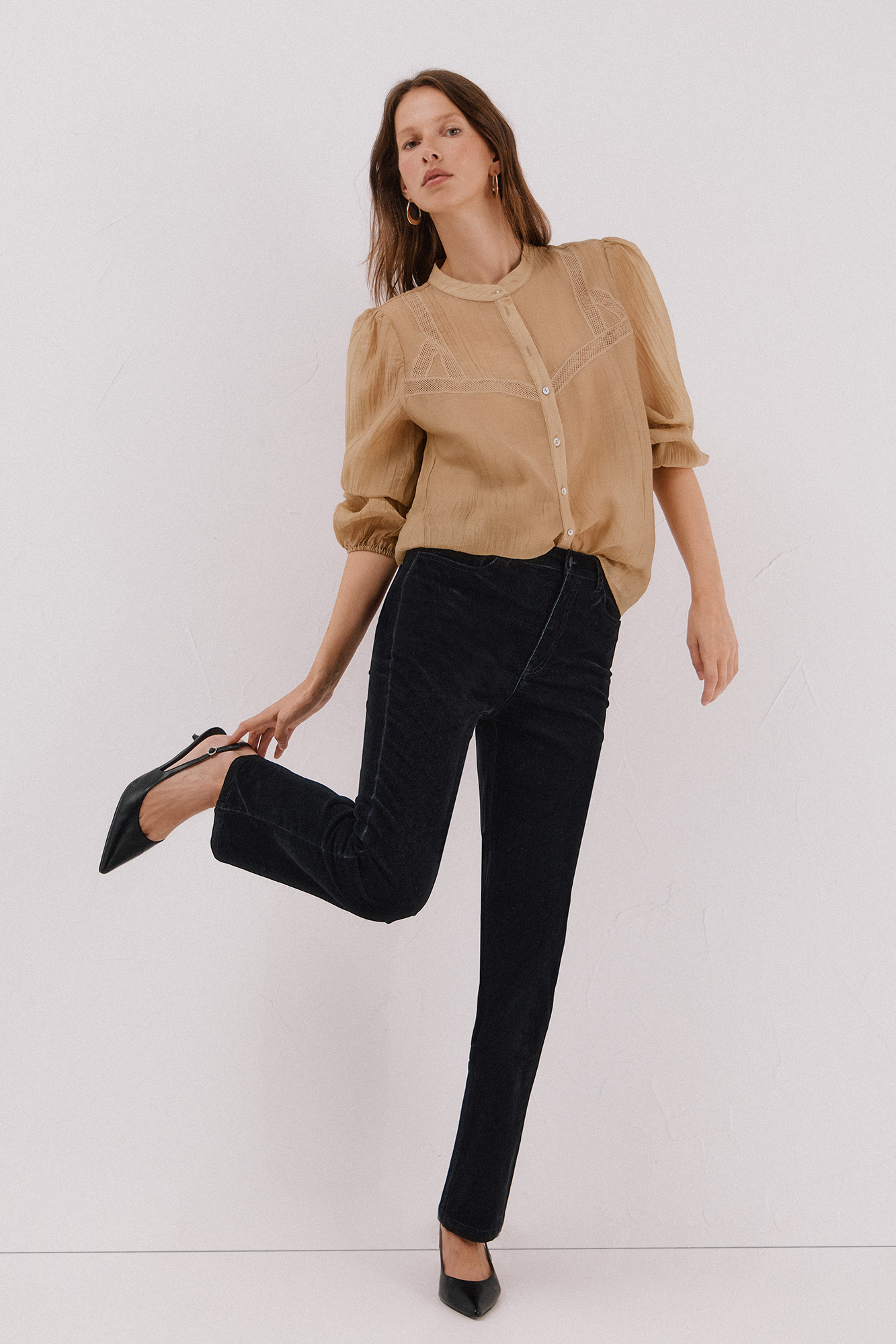 Velvet Straight Jeans | Women's trousers | Cortefiel