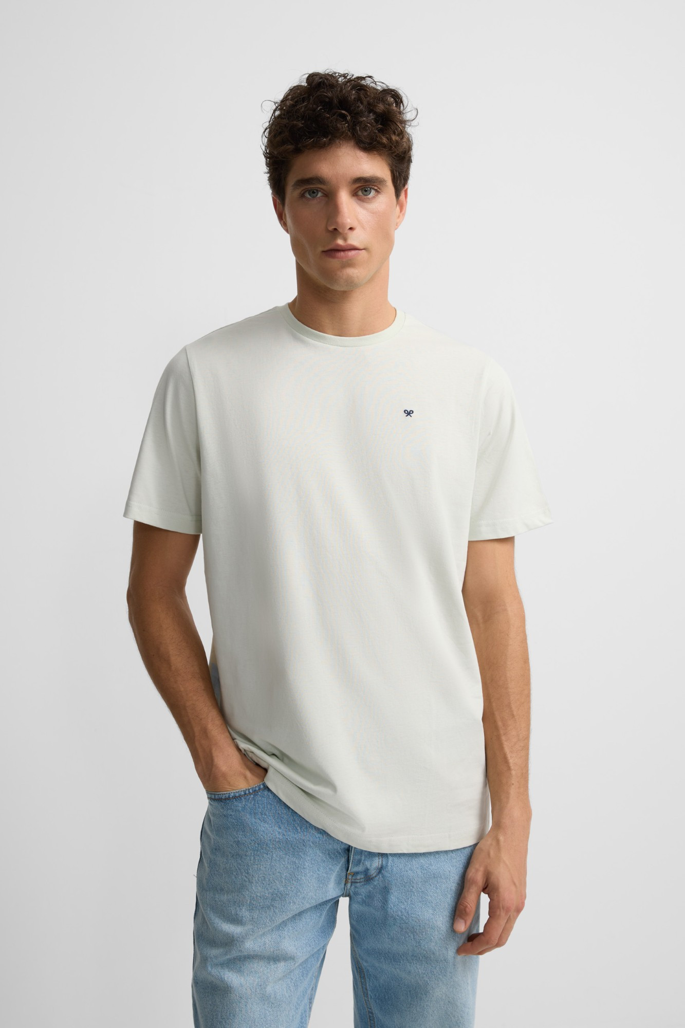 Camiseta com mini logo | T-shirts para Homem | Cortefiel