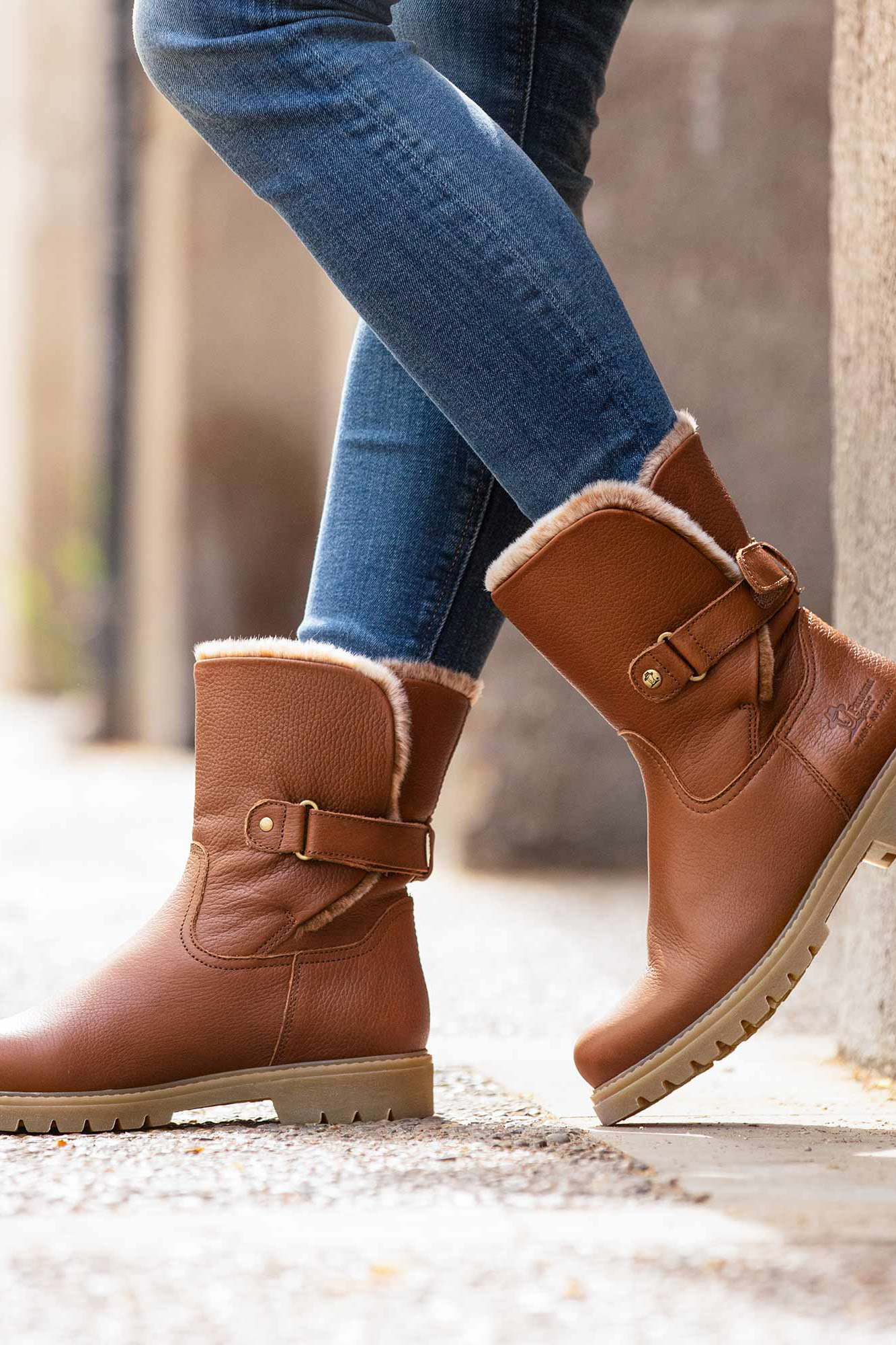 Botas de pele com forro de pele quente | Botas para Mulher | Cortefiel