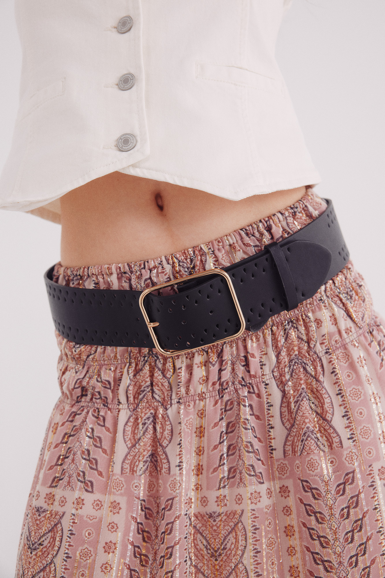 Cinto largo com fivela quadrada | Cintos para Mulher | Cortefiel