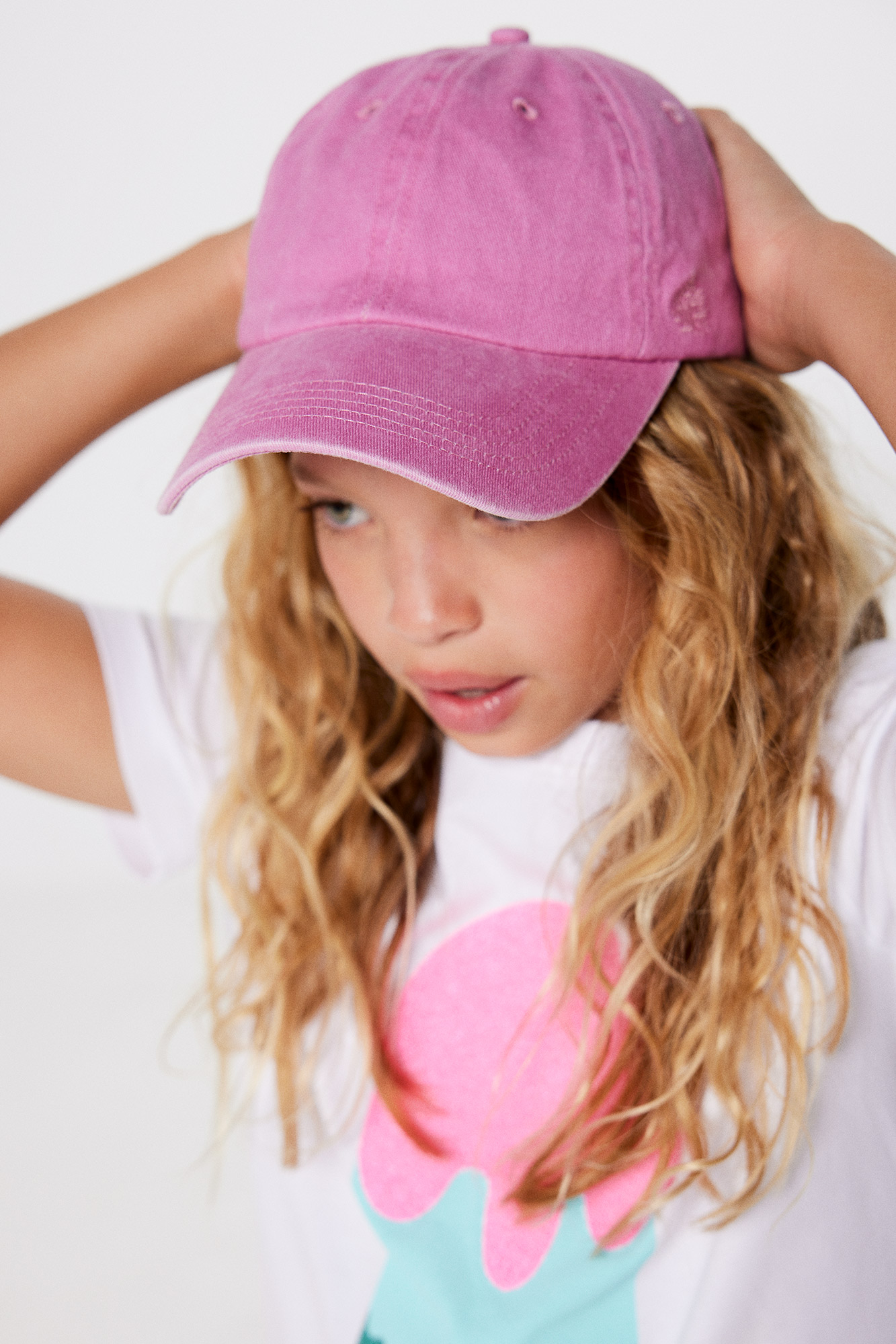 Gorra rosa niña | Gorras para niñas | Cortefiel
