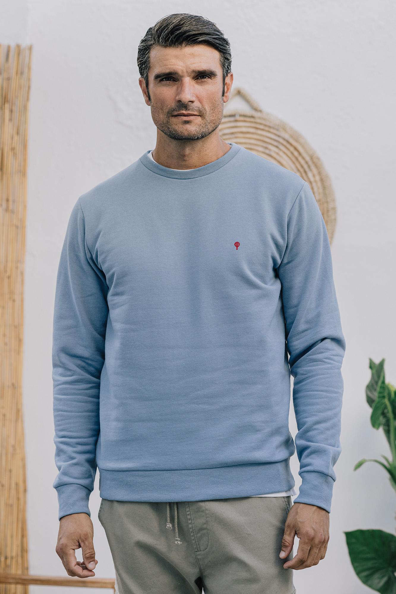 Moletom Básico com Gola Redonda | Sweatshirts de homem | Cortefiel