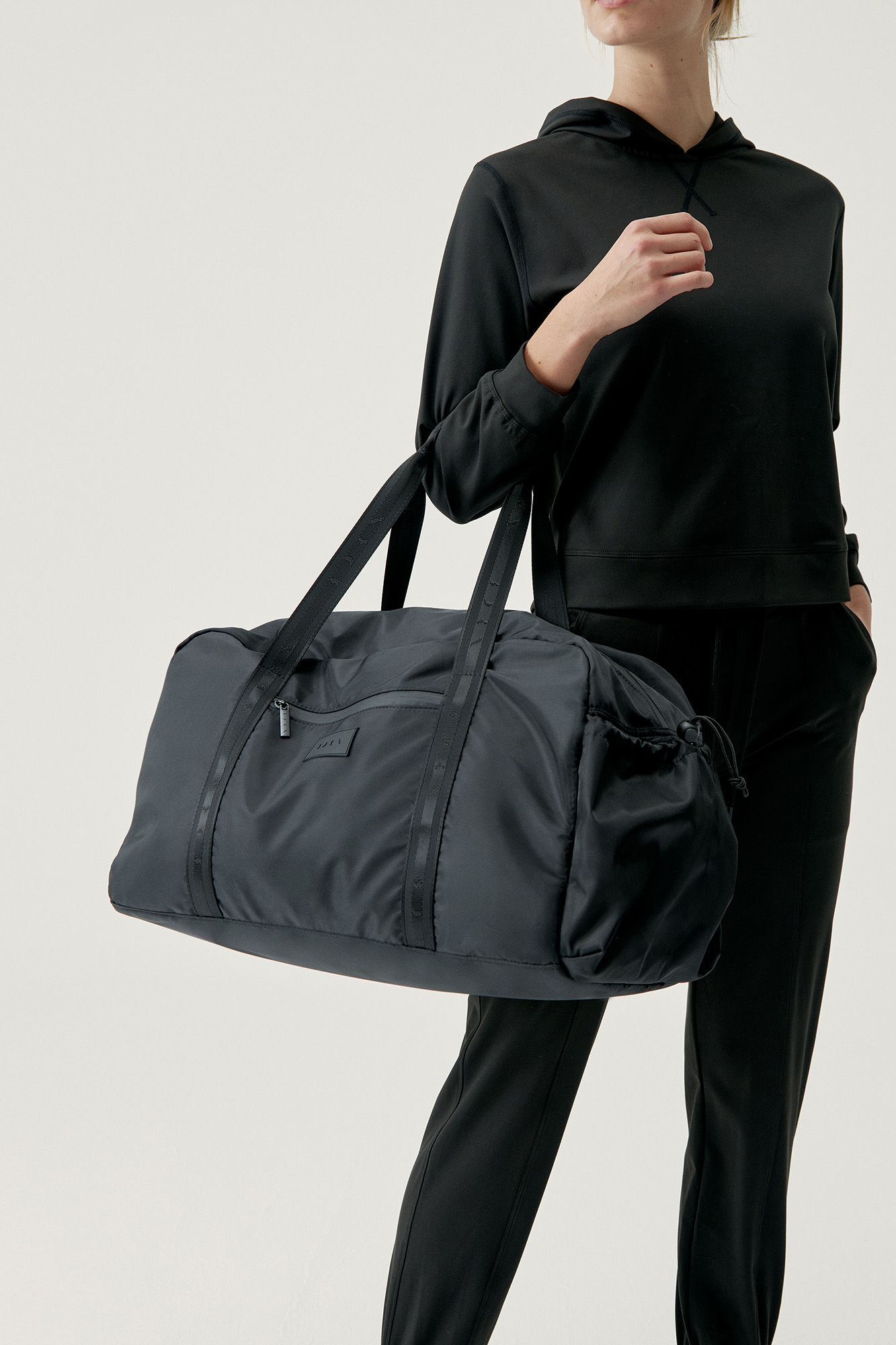 Bag Saya Black | Bolsas de deporte para mujer | Cortefiel